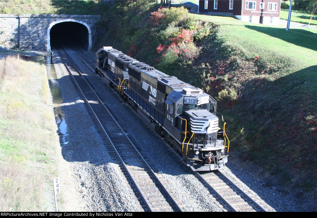 NS 6321 and 6325 at Gallitzin Tunnel